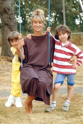87 Carol royle Stock Pictures, Editorial Images and Stock Photos ...