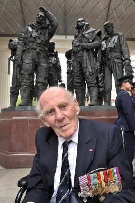 Freddie Johnson 91 Bomber Command Veteran Editorial Stock Photo - Stock ...