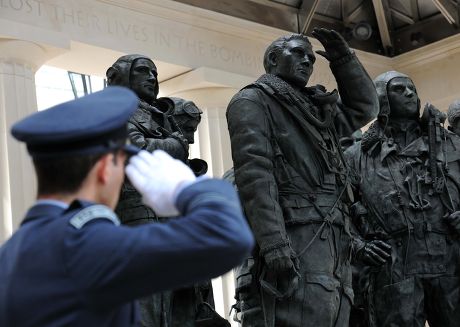 250 Second airman Stock Pictures, Editorial Images and Stock Photos ...