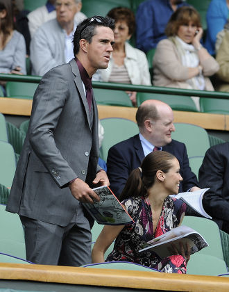 Kevin Pietersen Wife Jessica Taylor Watch Editorial Stock Photo - Stock ...