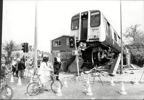 Railway Train Crash Britain Shepperton Park Editorial Stock Photo ...