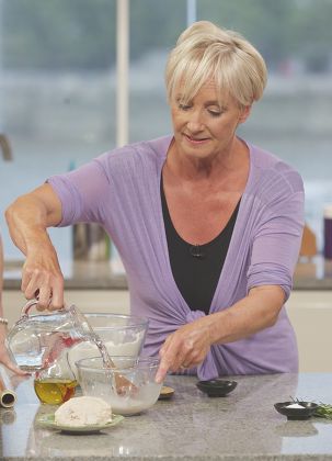 250 Lesley waters Stock Pictures, Editorial Images and Stock Photos ...