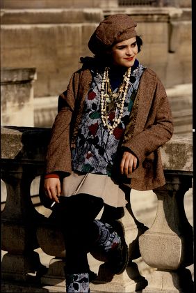 1 Paris grunge_era_archive Stock Pictures, Editorial Images and Stock ...
