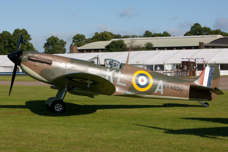 Mk1 Spitfire Imperial War Museum Duxford Editorial Stock Photo - Stock ...