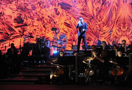 __COUNT__ George Michael in concert, Symphonica Tour, at Palais Garnier ...