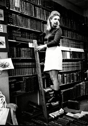Shopkeeper Toni Clifford Wolff Mrs David Redakčních stock fotografií ...
