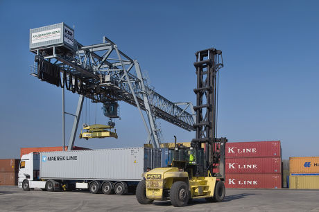 28 Container stacker Stock Pictures, Editorial Images and Stock Photos ...