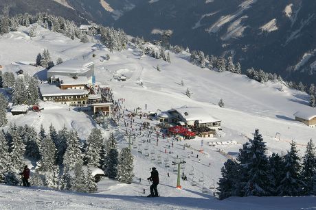 Alp Lift Station Skiing Region Mayrhofenpenken Editorial Stock Photo ...
