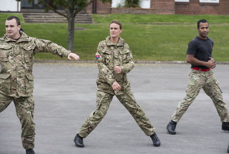 23 32 regiment royal artillery Stock Pictures, Editorial Images and ...