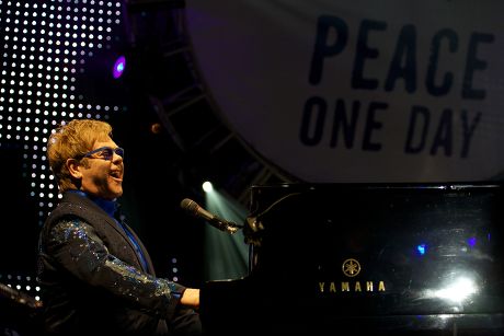__COUNT__ 'Peace One Day' concert at the Wembley Arena, London, Britain ...