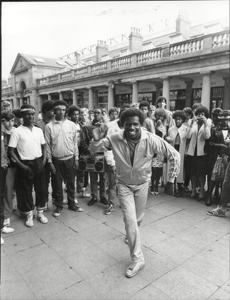 Break Dancers Dancing Covent Garden London Editorial Stock Photo ...