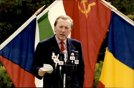 Television Presenter Newscaster Sir David Frost Editorial Stock Photo ...