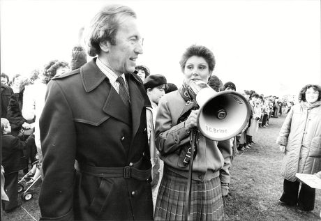 Television Presenter Newscaster Sir David Frost Editorial Stock Photo ...