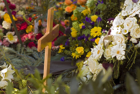 500 Burial detail Stock Pictures, Editorial Images and Stock Photos ...