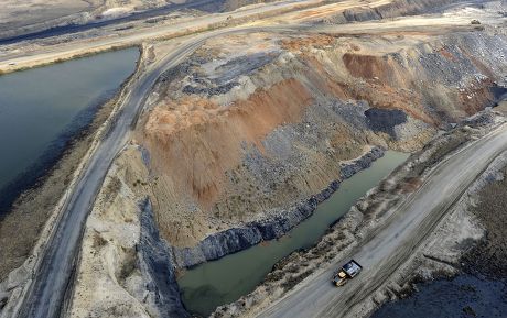 52 Coal pan Stock Pictures, Editorial Images and Stock Photos ...