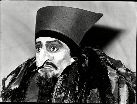 Actor Edward Petherbridge Dressed Vulture Part Editorial Stock Photo ...