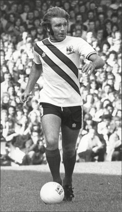 England Footballer Tony Currie Playing Sheffield Editorial Stock Photo ...