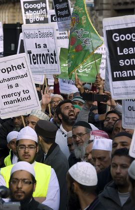 Protest Outside Google Hq On Buckingham Editorial Stock Photo - Stock ...