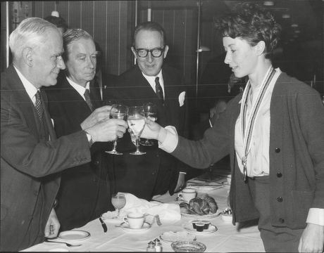 58 Mrs. willis Stock Pictures, Editorial Images and Stock Photos ...
