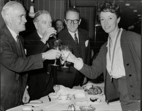 58 Mrs. willis Stock Pictures, Editorial Images and Stock Photos ...