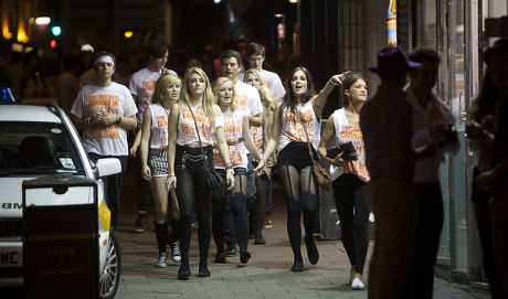'Pimps and Hoes' fancy dress themed Carnage UK student pub crawl ...