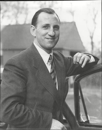 England Cricketer Sir Len Hutton Sir Editorial Stock Photo - Stock ...