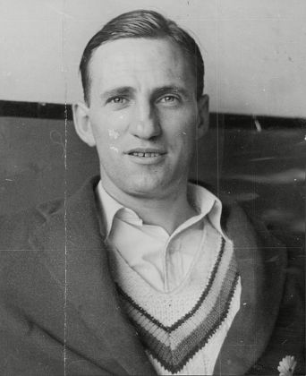 England Cricketer Sir Len Hutton Sir Editorial Stock Photo - Stock ...