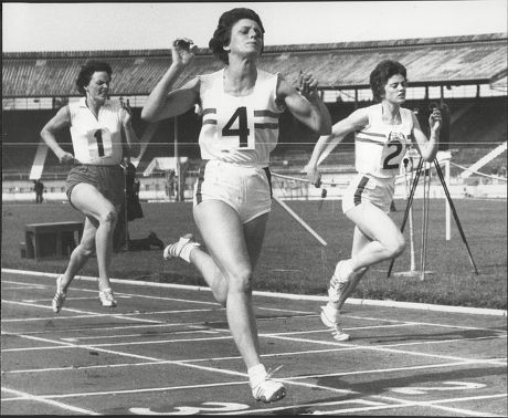 Athlete Runner Dorothy Hyman No4 Wins Editorial Stock Photo - Stock ...