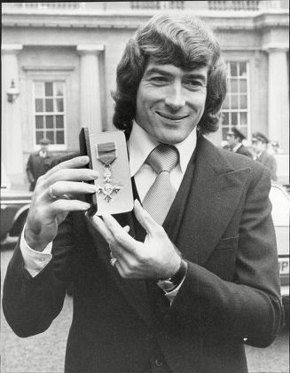 Tottenham Hotspur Footballer Goalkeeper Pat Jennings Editorial Stock ...