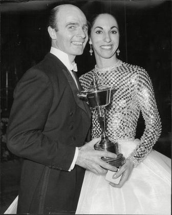 Ballroom Dancers Bill Irvine Bobbie Irvine Editorial Stock Photo ...