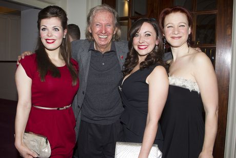 Anna Mcgarahan Tommy Steele Sarah Earnshaw Editorial Stock Photo ...