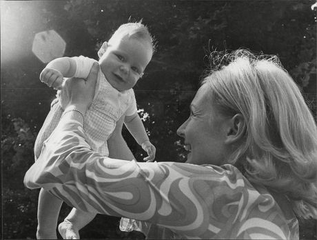 Mrs Greeta Hulme Wife Motor Racing - Foto de stock de contenido ...