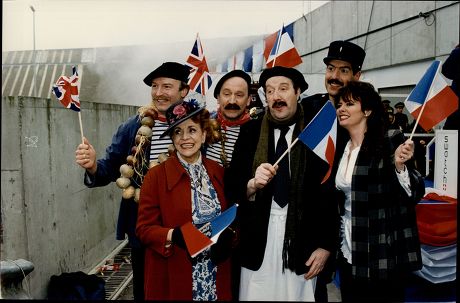 Gorden Kaye Carmen Silvera Vicki Michelle 新闻传媒库存照片 - 库存图片 | Shutterstock