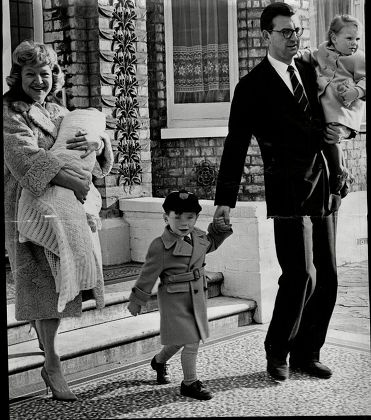 Actress Dora Bryan Husband Cricketer Bill Editorial Stock Photo - Stock ...