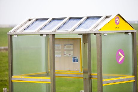 37 Bus stop roof Stock Pictures, Editorial Images and Stock Photos ...