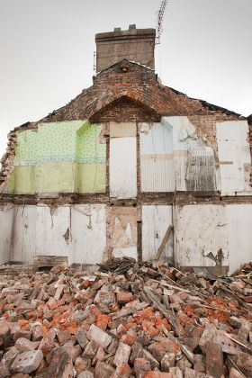 31 Trashed house Stock Pictures, Editorial Images and Stock Photos ...