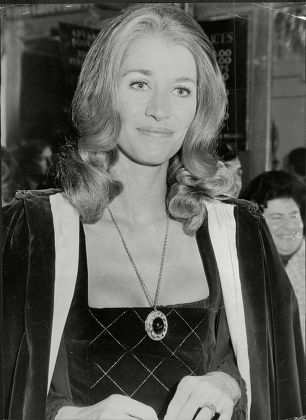 Φωτογραφία στοκ editorial «Actress Julia Lockwood Vaudeville Theatre ...