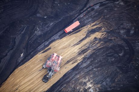87 Bucket of oil Stock Pictures, Editorial Images and Stock Photos ...
