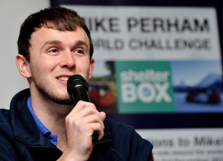 「Mike Perham Speaks Media After Successfully」のエディトリアル写真素材 ‐ 画像素材 ...