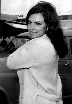 Trisha Noble Actress Singer Airport 1965 Editorial Stock Photo - Stock ...