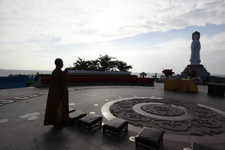 Devoted Monk Nanshan Temple Sanya Southern Editorial Stock Photo ...