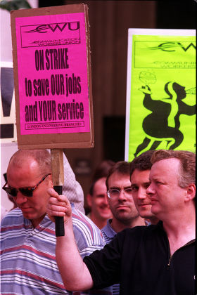 Bt British Telecom Workers On Picket Editorial Stock Photo - Stock ...