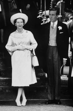 Princess Margaret Appearing Daily Mirror Cover Editorial Stock Photo ...