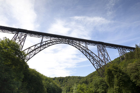 Muengsten Bridge 107m Highest Railway Bridge Editorial Stock Photo ...