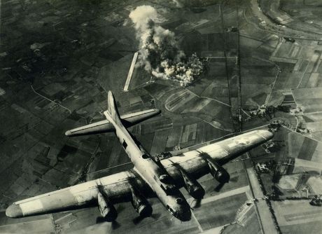23 Wrecked airplanes Stock Pictures, Editorial Images and Stock Photos ...