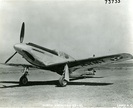 2 V 12 aircraft engine Stock Pictures, Editorial Images and Stock ...