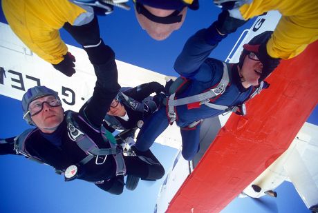 100 Free fall parachuting Stock Pictures, Editorial Images and Stock ...