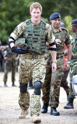 Prince Harry Firing M16 Rifle Jamaican Editorial Stock Photo - Stock ...