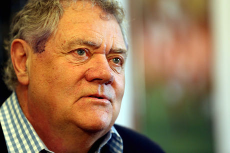 Max Boyce at Glynneath Rugby Football Club, Glynneath, south Wales ...