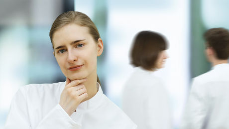 750 Lab smock Stock Pictures, Editorial Images and Stock Photos ...